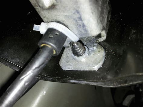 Beemer Lab E60 Opening Stuck Bonnet