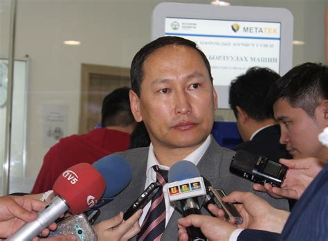 ХОТ ХООРОНДЫН АВТОБУСНЫ ТАСАЛБАРЫГ ЦАХИМ МАШИНААС ОЛГОДОГ БОЛЛОО