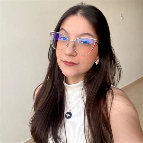 Lara Calixto Tomé Laraacalixto • Threads Say More