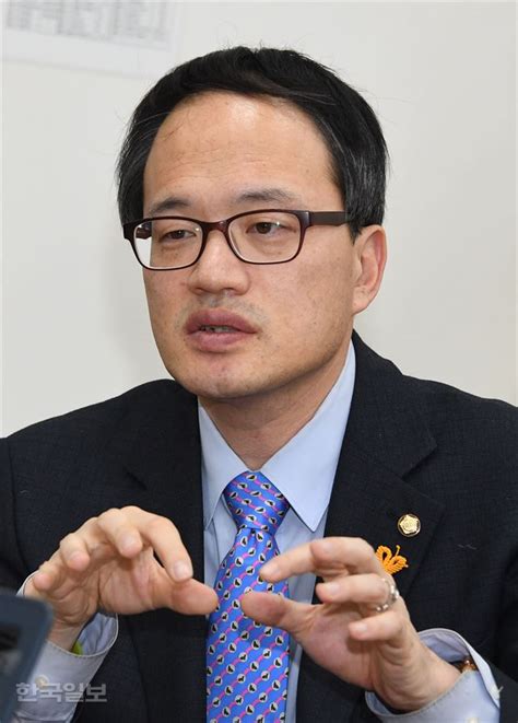 강원서 초등생이 저금통 가져오기도 십시일반 모금에 더 큰 책임감 느껴” 한국일보