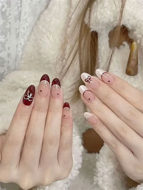 ทาเล็บแดงยังไง ให้ดูลูกคุณ 🫦🍷 แกลเลอรีที่โพสต์โดย Por Kewalin Lemon8