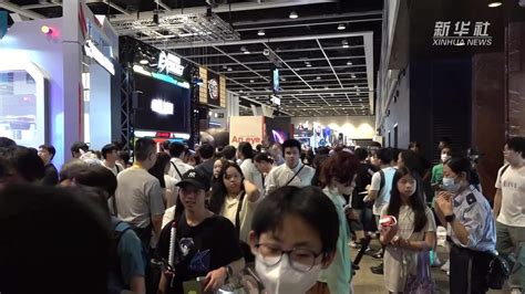 香港动漫电玩节：本土漫画作品展台人气旺 凤凰网视频 凤凰网