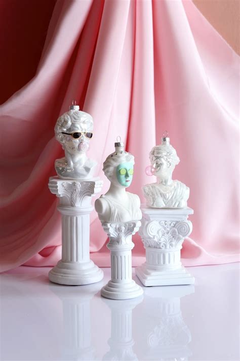 Classical Bust Wbubble Gum Shop At The Mix