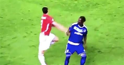 Zlatan Ibrahimovic Manchester United Stars Horrific Knee Injury In