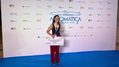 La Profesora Noelia Vállez Obtiene El Premio Al Joven Talento Femenino