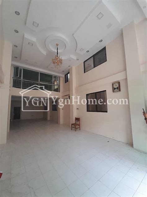 စမ်းချောင်း ဗဟိုလမ်းအနီးရှိ 40 X 64 အကျယ် မြေညီ ထပ်ခိုးပါ အမြန်ငှားမည