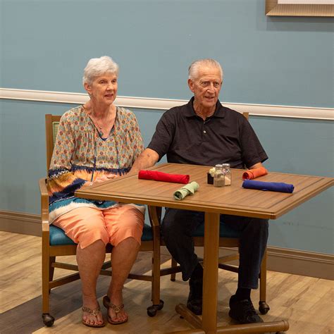 Shadowing Behavior In Dementia A Banyan Residence The Villages