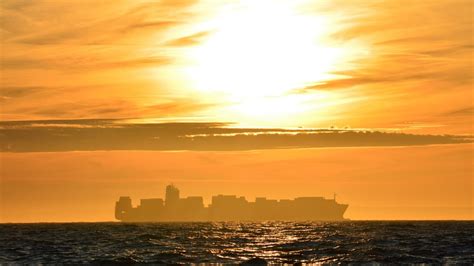 easier deploys with circleci and custom docker containers — truss