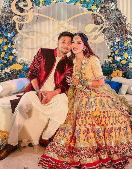 Videos And Photos Of Gauhar Khan And Zaid Darbar Wedding Ceremony