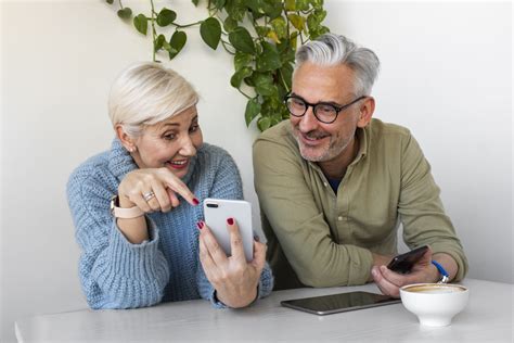 Taller Para Adultos Mayores Para El Uso Del Celular Cmt