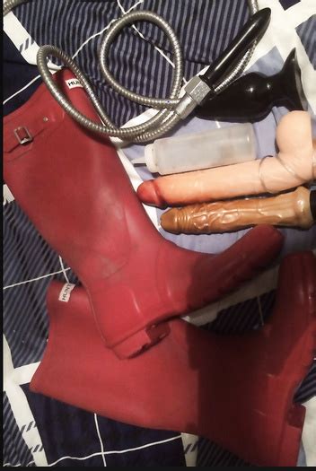 Rubbery Fun Image 4052911 Thisvid Tube