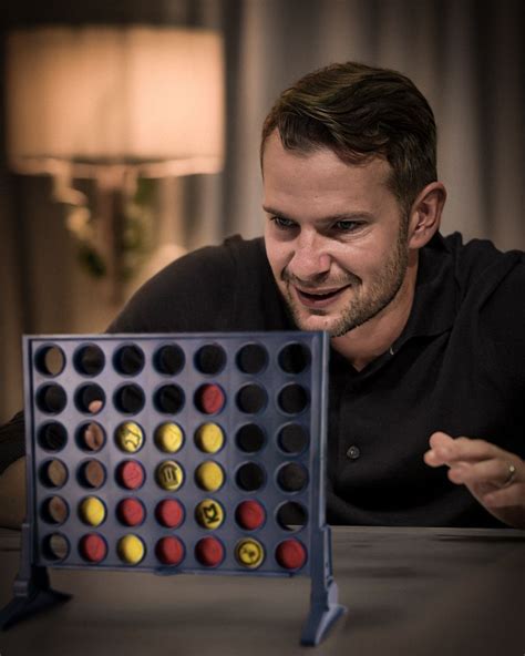 Algorithms Impressions Engagements Square Vertical Influencers Sentiment Bla Bla Bla