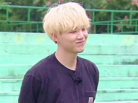 Pin De Bts Are My Idols Em Min Yoon Gi 슈가 Suga Aleatória