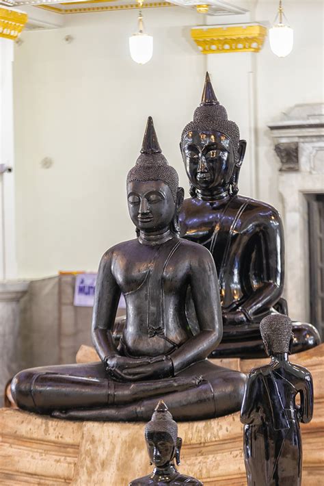 หลวงพ่อโสธร บ่มรัก จ ฉะเชิงเทรา Unseen Tour Thailand Facebook