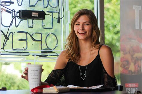 This Girl Took Her Senior Pictures At Taco Bell Foodiggity