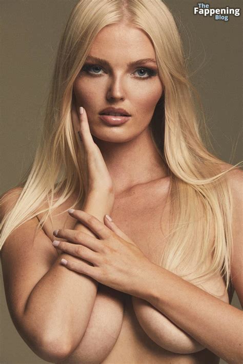 Zienna Sonne Topless 5 Photos Thefappening