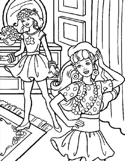Kleuren Nu Barbie Samen Kleren Passen Kleurplaten