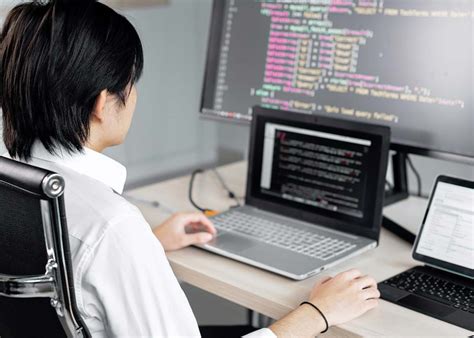 9 Tips And Tricks To Learn How To Code Successfully