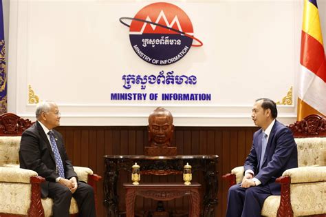 រដ្ឋ មន្ដ្រី ក្រសួង ព័ត៌ មាន អនុញ្ញាត ឲ្យ នាយក ប្រតិបត្តិ ធនាការ អេសុី លី ដា ចូល រួម សម្ដែង ការ