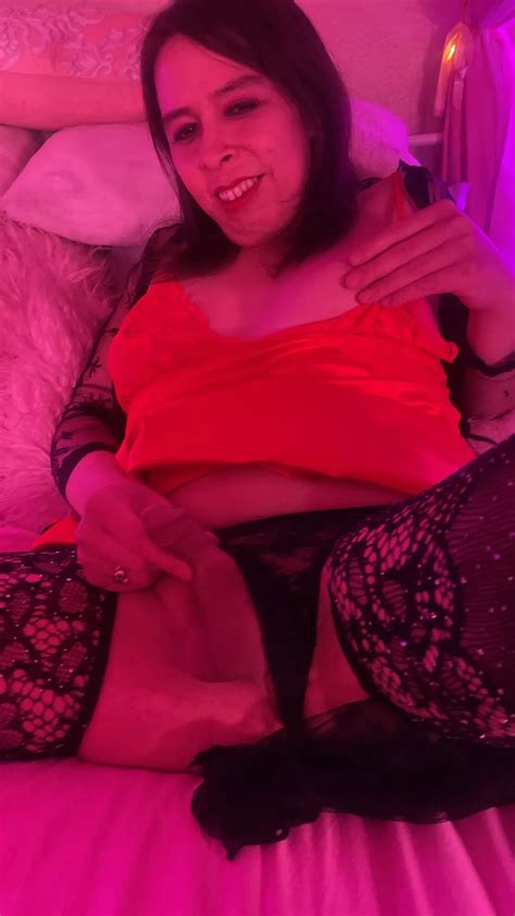 lily leigh s “in red and black lingerie” photo set part 2 40 nude pics
