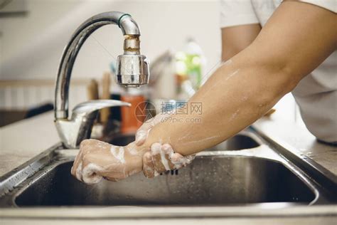 总是从干净的手开始高清图片下载 正版图片506462206 摄图网