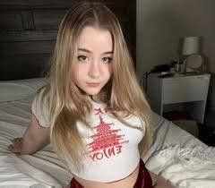 Zoey Uso S Net Worth Age Height Weight Family Bio Wiki