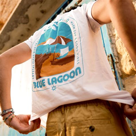 Blue Lagoon T Shirt Souvenirs That Dont Suck