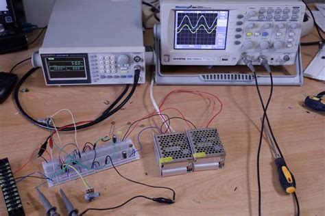 Rangkaian Pengkondisi Sinyal Untuk ADC Elektrologi
