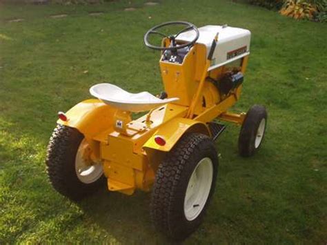 IH Cub Cadet 100 Restored IMGIH008 Vintage Horticultural And Garden Machinery Club