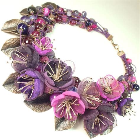 Ежевичный Блюз Колье из натуральных камней цветы из ткани в интернет магазине Ярмарка Мастеров