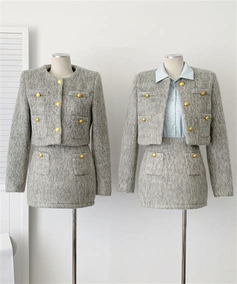 데인티 🤍 투피스 세트 가격 🤍 뮤즈 울 모헤어 노카라 버튼 업 세미 크롭 자켓 And A라인 미니 스커트 세트 셋업 연말룩 And 하객룩 And 파티룩