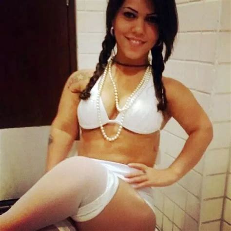 Worlds Sexiest Dwarf Posts Revealing Pictures For Her Fans Mirror