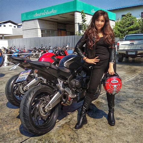 Reasons To Ride A Motorcycle Women Riding Motorcycles Biker Girl Lady Biker