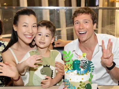 Sao Vbiz Ly H N Sau N M Sang N C Ngo I O N T V I Ch Ng Cu C S Ng M N Th N Hi N T I Ra