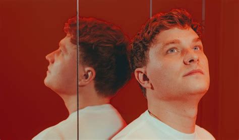 Nils Hoffmann Los Angeles The Roxy Thu Nov 20 2025 08 00 Pm Axs Us