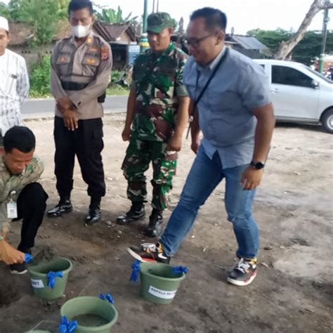 Peletakan Batu Pertama Pembangunan Bangunan Umkm Pleret Briulliant