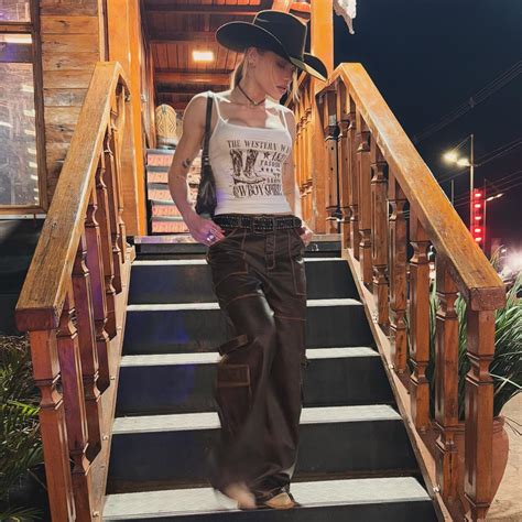 Michelle Andrezza Michelleandrezzaa • Instagram Photos And Videos