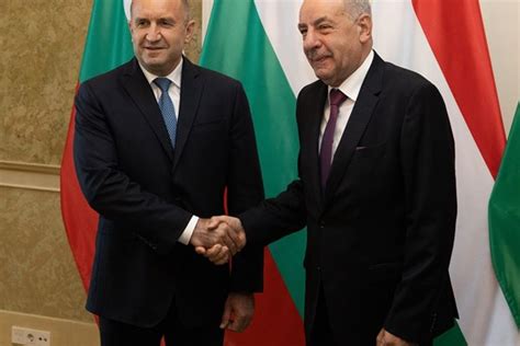 Румен Радев Трябват дипломатически инструменти за спиране на войната в Украйна няма да стане с