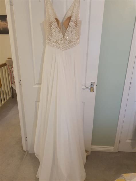 Rebecca Ingram Sample Wedding Dress Save 35 Stillwhite