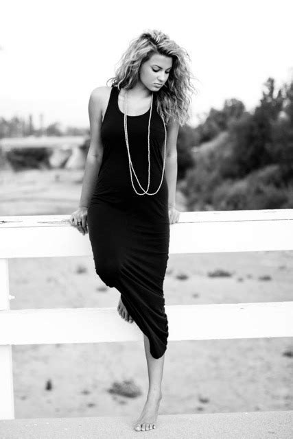 Tori Kellys Feet