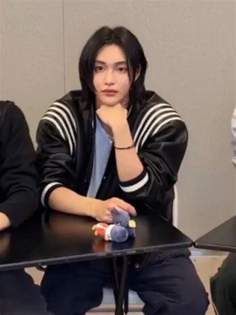 더쿠 원빈이 오늘 라방 미모봐