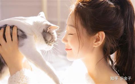 白羊座女生和天蝎座男生：一个对爱忠诚，一个占有欲强，爱情坚固又甜蜜 知乎