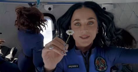 Wendys Starts Beef With Katy Perry After Blue Origin Space Flight
