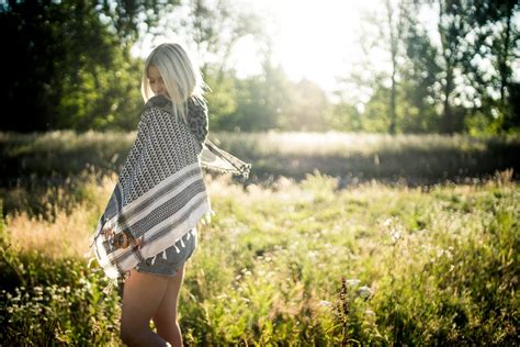 1920x1280 Women Blonde Women Outdoors Jean Shorts Wallpaper Coolwallpapersme