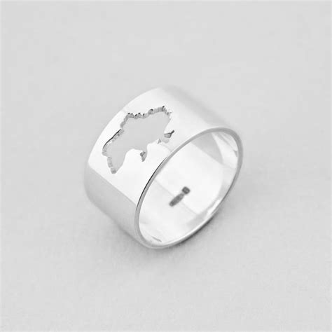 Каблучка Твоя Батьківщина зі срібла купити в Києві і Україні за 660 грн Minimal