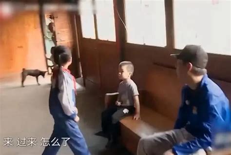 黃渤打算資助這名小女孩，可悲的是被她奶奶一巴掌將命運打沒了 每日頭條