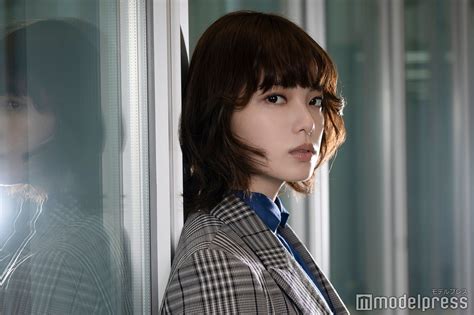 画像412 平手友梨奈の“夢を叶える秘訣”が一貫している理由 初共演・ムロツヨシは「愛情を感じます」＜「うちの弁護士は手がかかる