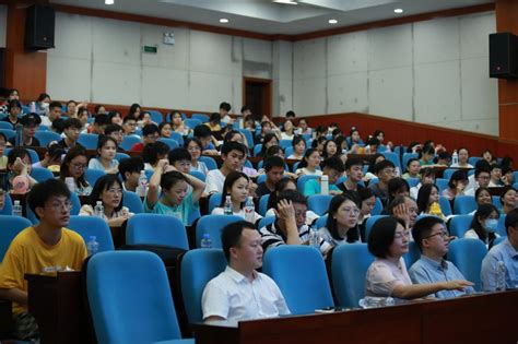 中南大学教授刘广义李海普韩凯应邀到化学与生物工程学院开展学术讲座 欢迎光临河池学院新闻网