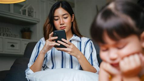 Rare Signs You Were Raised By A Low Quality Parent According To Psychology YourTango
