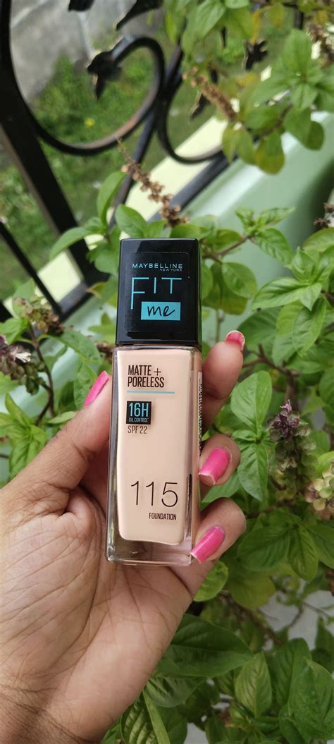 Maybelline New York Liquid Foundation Fit Me Matte Poreless The Archies Limited Edition